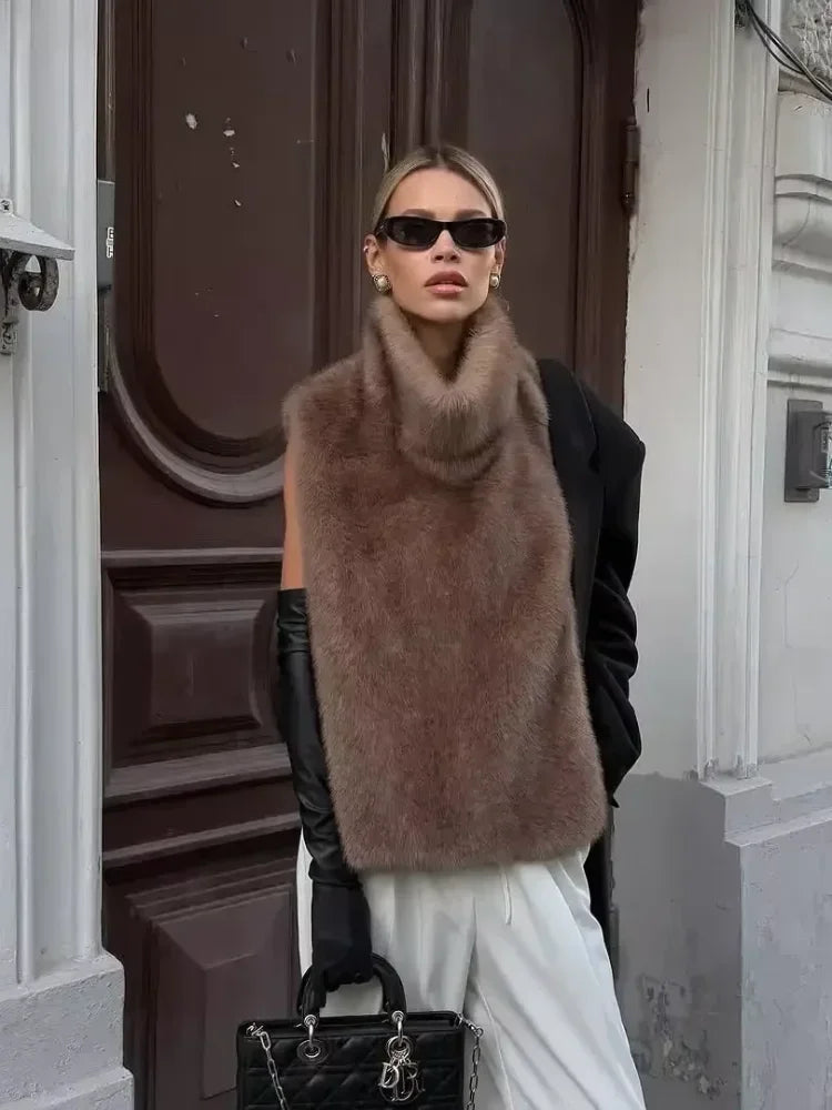 Women's Faux Fur Short Coat with Lapel Collar - Stylish Warm Outerwear ...